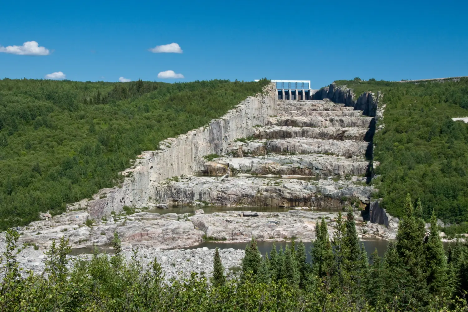 Baie James | Tours Chanteclerc